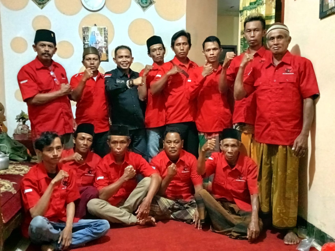 Pengurus Anak Cabang PDI Perjuangan Kecamatan Ledokombo Menggelar Rapat ...